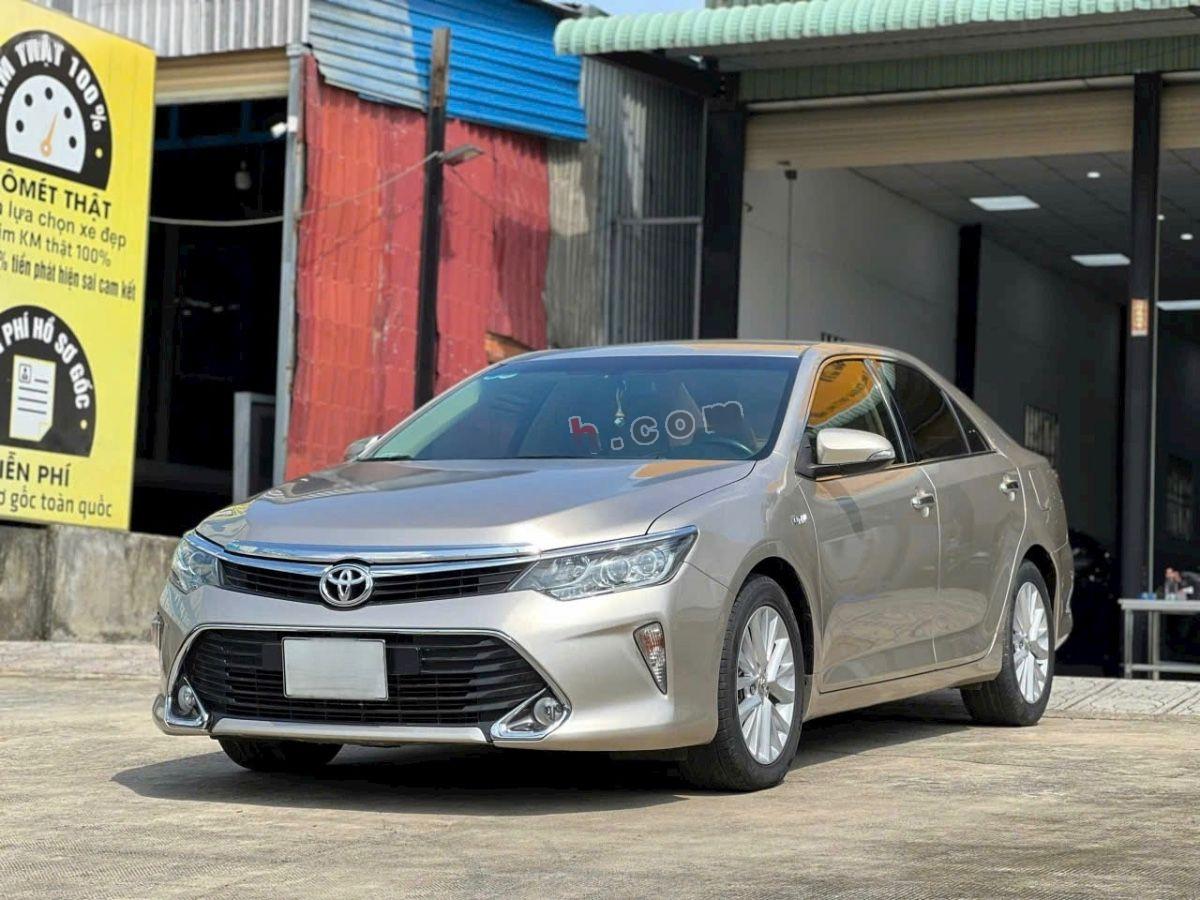 Bán xe Toyota Camry 2.0E AT - 2017 Cũ - Sàn xe 24h